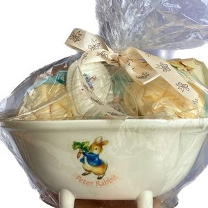 Bath, Skin & Hair | Rare Find Vintage Gift Set Peter Rabbit Bath Tub ...